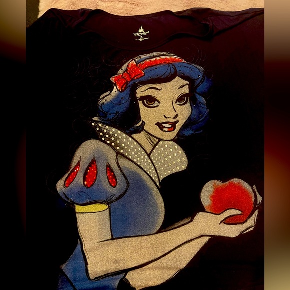 Disney | Tops | Disney Snow White Tshirt | Poshmark